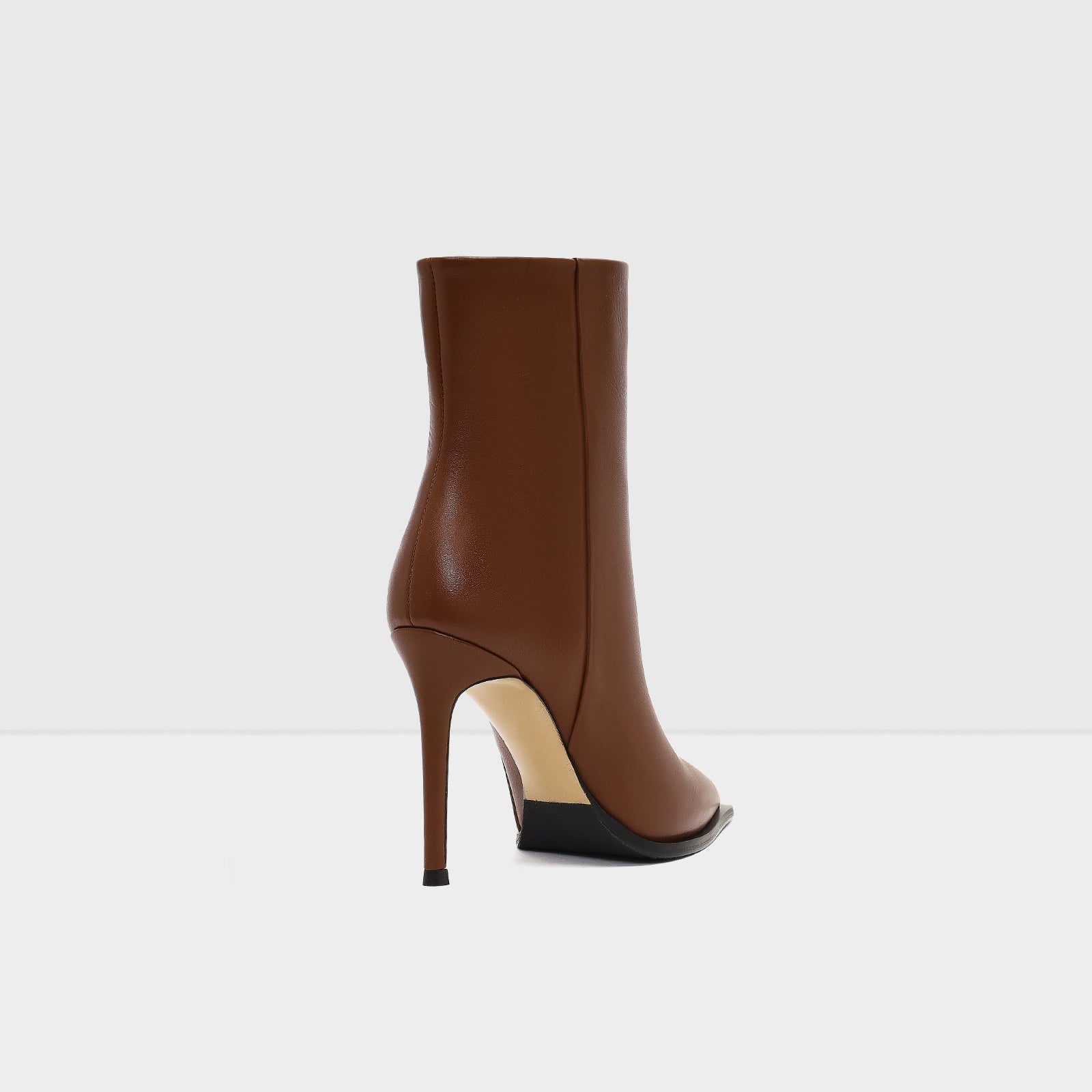FINEAS-TR Kadın Kahve Bot – ALDO